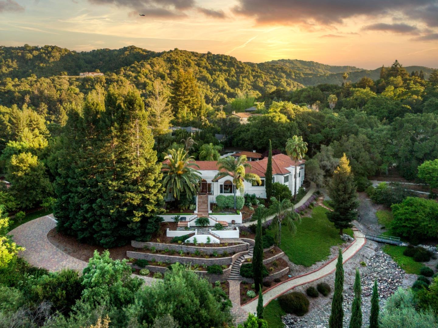 12167 Altamont Ct, Los Altos Hills, CA 94022 - 5 Beds | 4/1 Baths (Sold ...