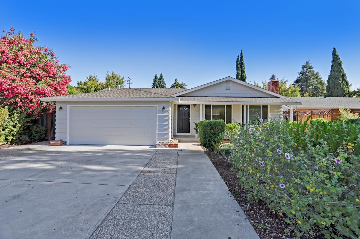 760 Leona Ln, Mountain View, CA 94040 - 4 Beds | 2/1 Baths (Sold ...