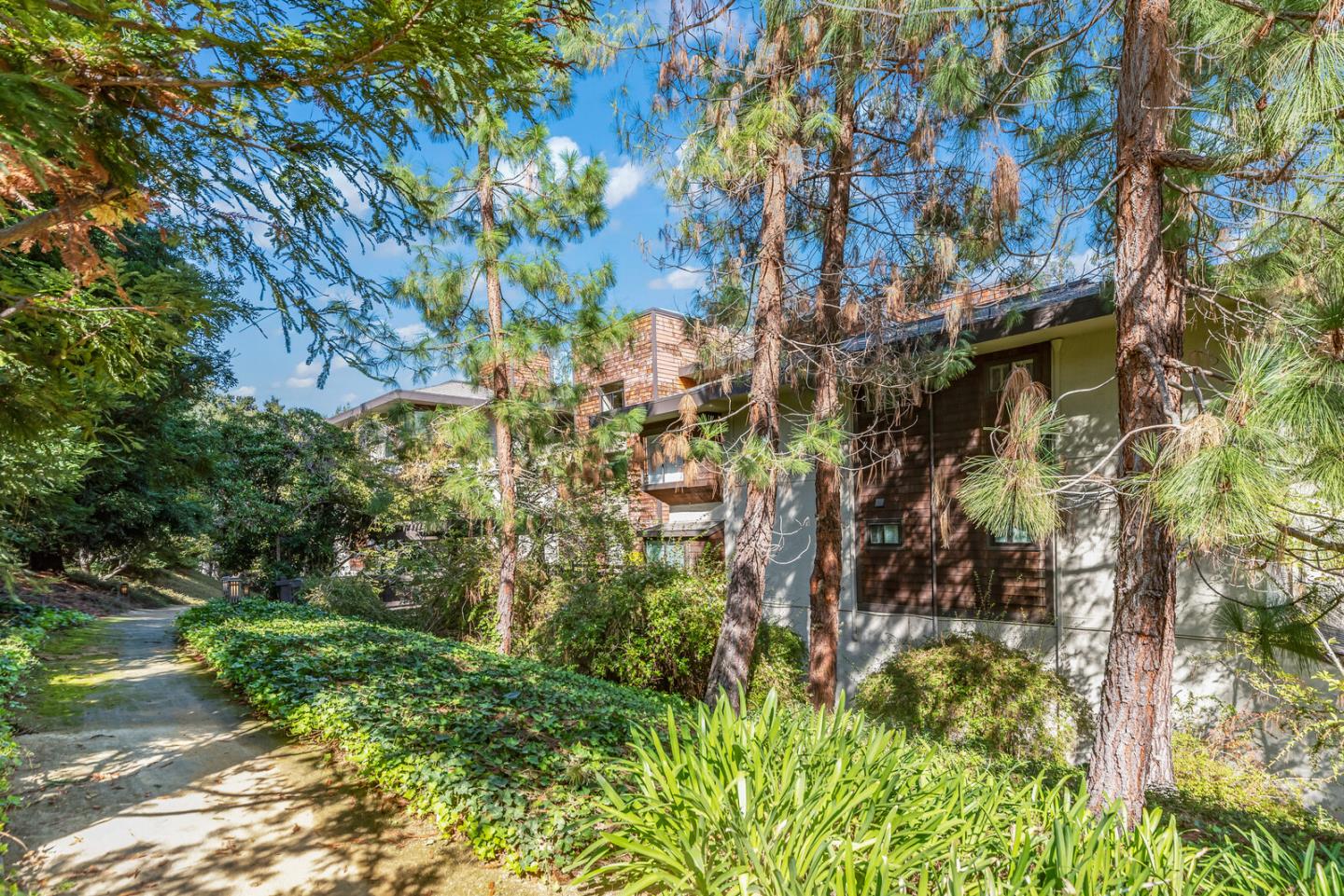 1204 Sharon Park Dr #83, Menlo Park, CA 94025 - 2 Beds | 2 Baths (Sold ...