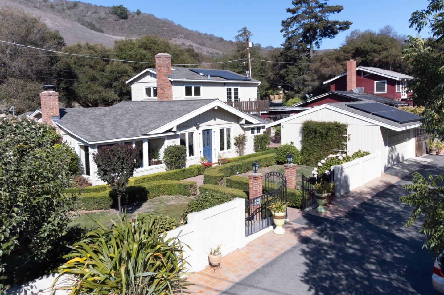 27155 Los Arboles Dr, Carmel, CA 93923 - 3 Beds | 3 Baths (Sold ...